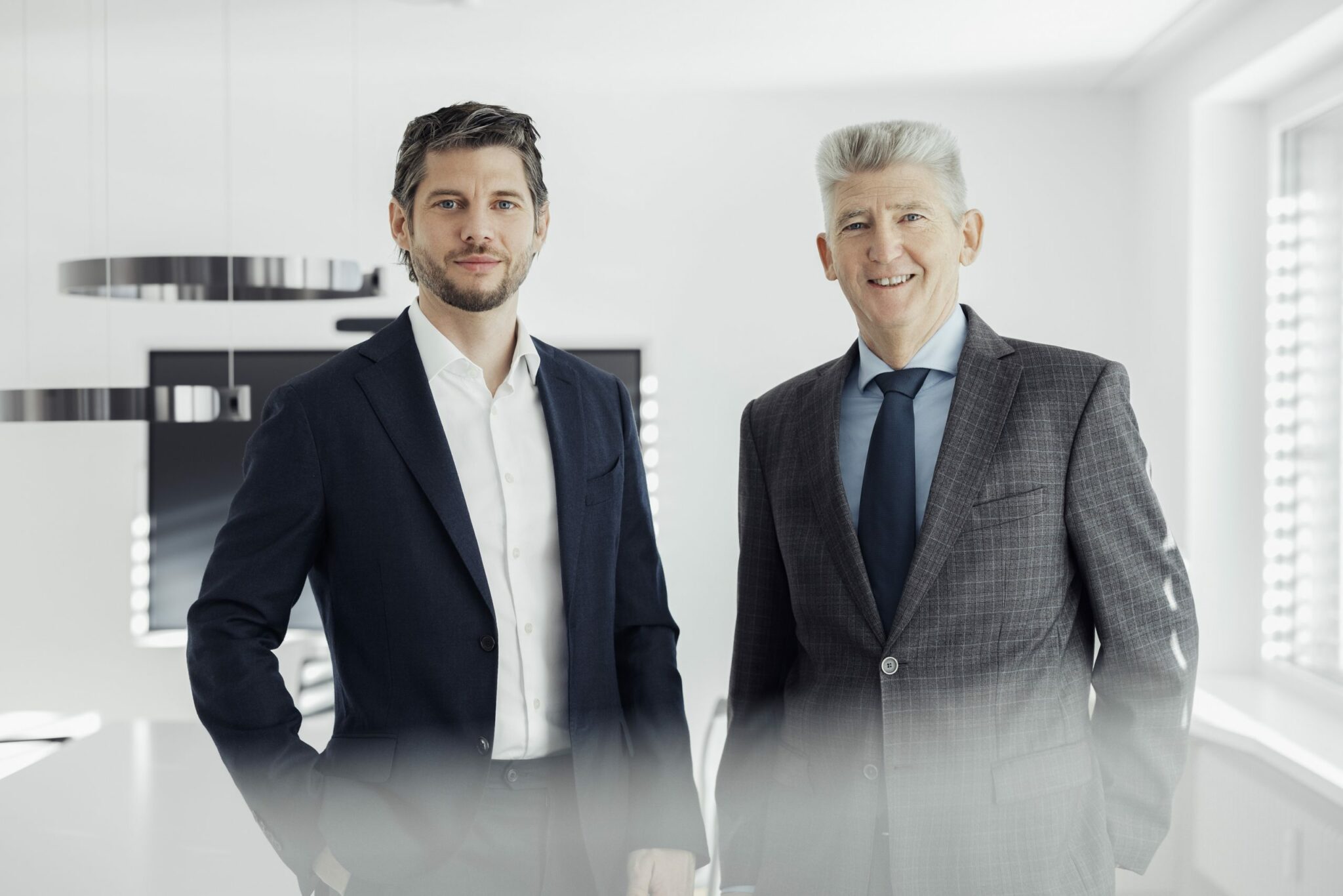 TOP LEADER Karriereentwicklungen, die Drehscheibe wichtiger Positionen ...
